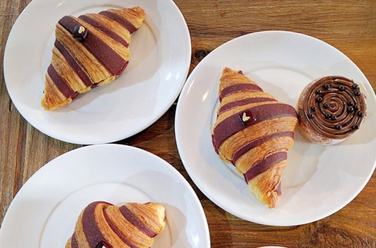 라즈베리잼이 들어간 특별한 크로와상 : 네이버 블로그