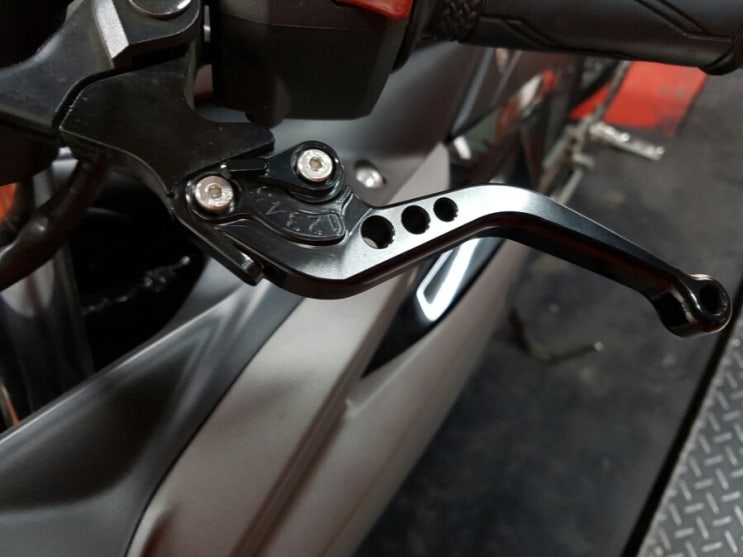Yzf R3 야마하 R3 알리발 레버튜닝 피해사례 클러치 케이블 파손 주와일드독 라이테크코리아 네이버 블로그