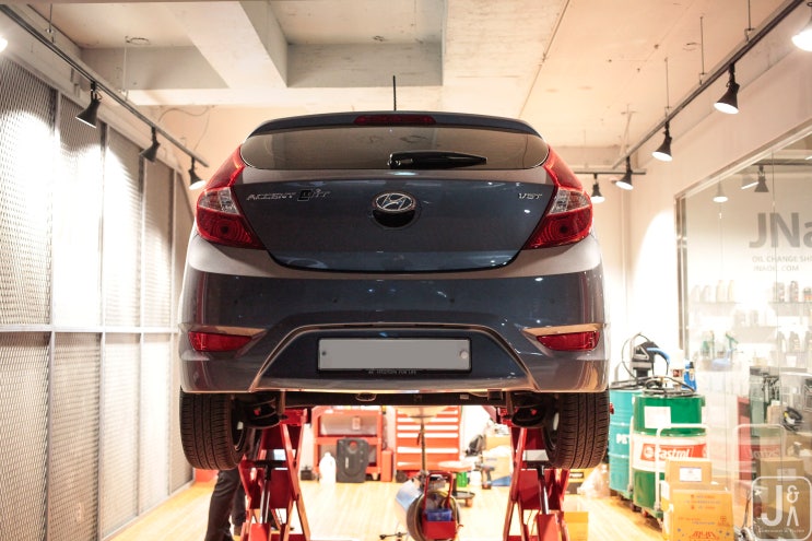 [국산차 엔진오일교환] Hyundai 엑센트 1.6 VGT / JNa 오일 고양 원흥 : 네이버 블로그