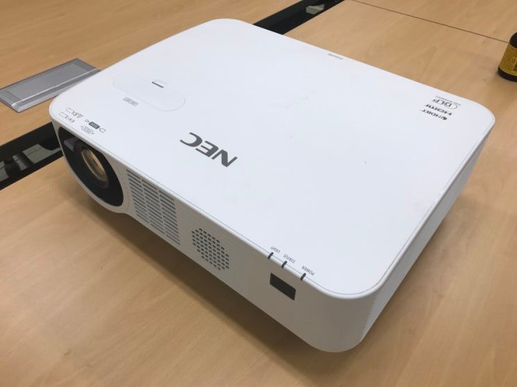 [윈테크] NEC/NP-P502HL/5000안시/FULL-HD/레이져/KMW대회의실시공 : 네이버 블로그