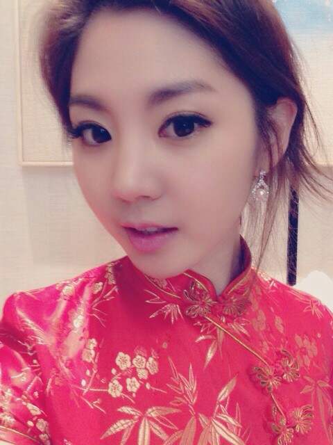 모델 락채은 치파오 셀카 네이버 블로그