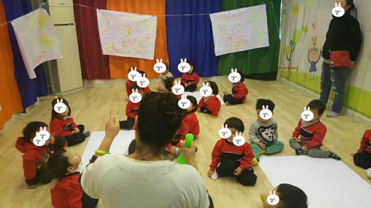 오늘은 잉큼잉큼 감성놀이 체험학습장에 은평구 고운 어린이집 친구들과 숲속 어린이집 친구들 100여명이 현장학습을 왔어요