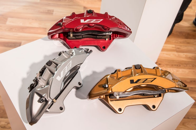 BMW F80 M3 / F82 M4 / F87 M2 브레이크 업그레이드킷! CTS-V 6P 380mm 34T, 4P 380mm 28T 앞뒤 풀셋 수요 조사 및 BMW ...