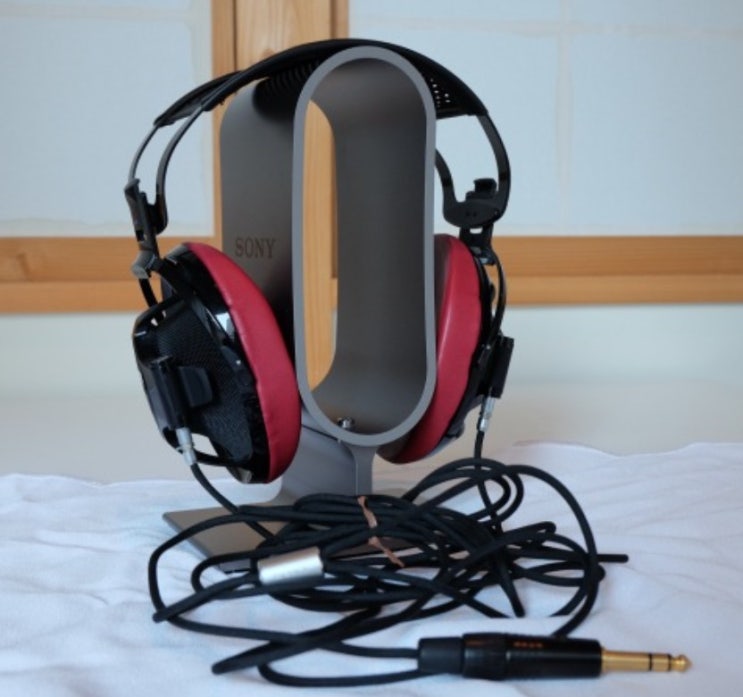 세계에 한대뿐인 SONY QUALIA 010 (Q010-MDR1)개발 담당자의 공식 커스터마이즈, 놀라운 가격 : 네이버 블로그