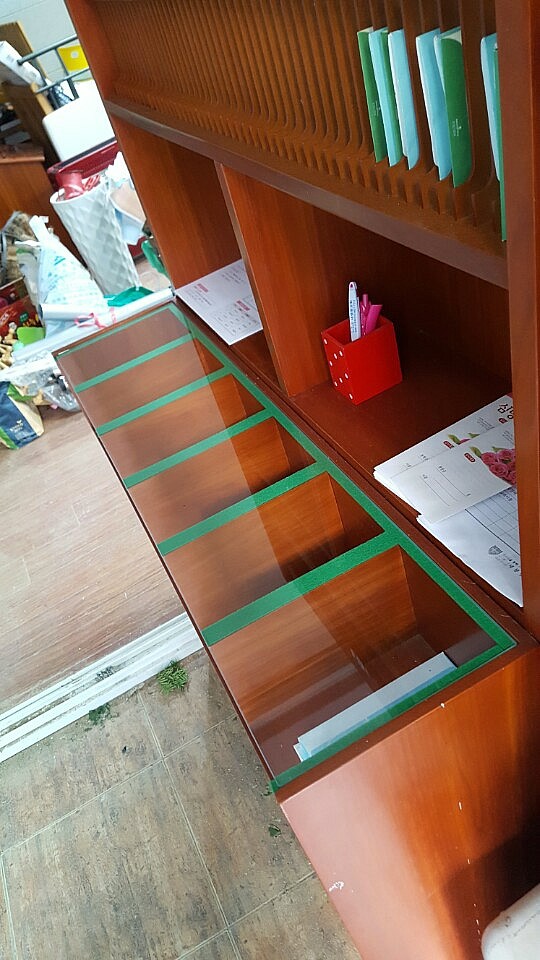 선학동 교회 책상유리랑 유리강화문 도어문 옆 깨진유리 교체시공 했어요 선학동유리 연수동유리 부평동유리 구월동유리 네이버 블로그