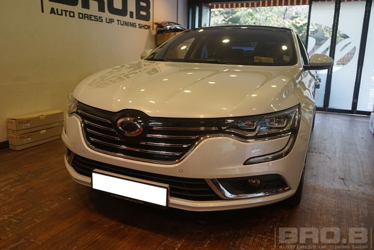 SM6 기본튜닝인 르노 LED휀다가니쉬 LED휀다등 장착~ : 네이버 블로그