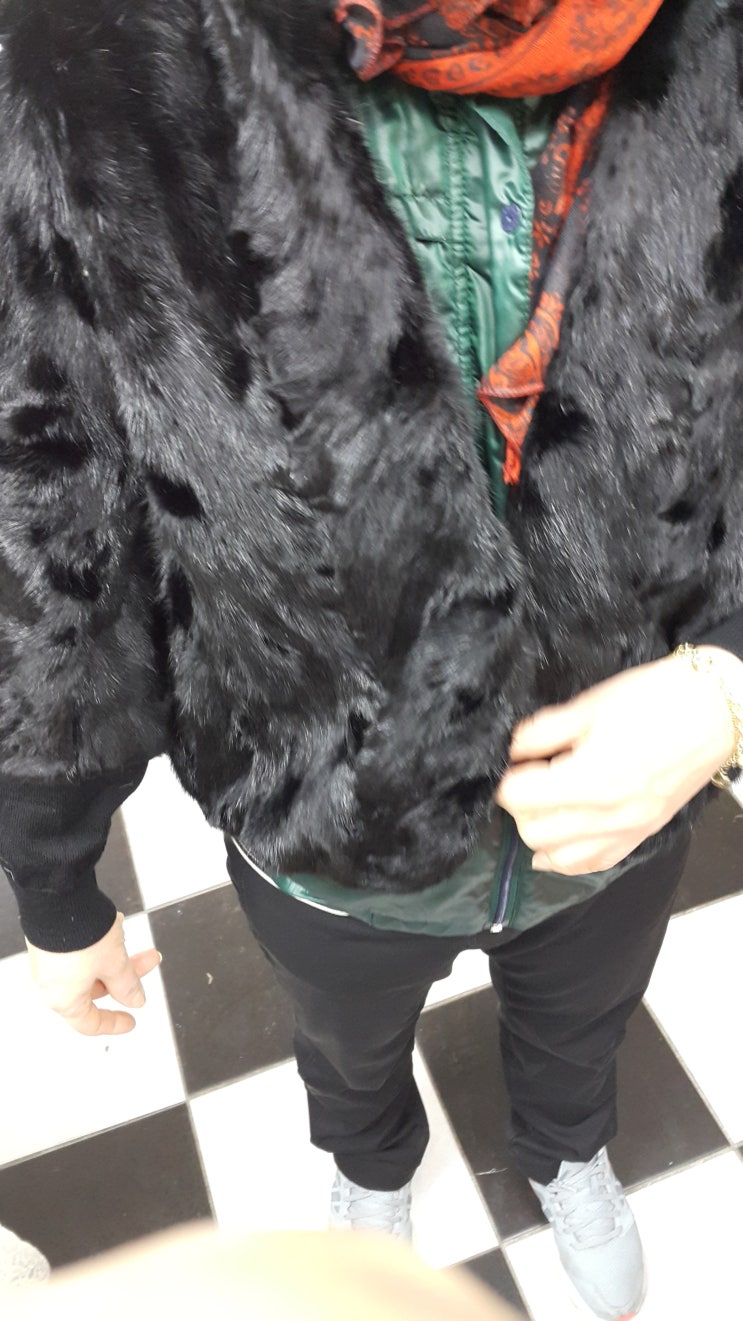 밍크조끼로 소매는목도리로리폼대구밍크코트수선대구무스탕수선대구명품옷수선대구명품청바지수선대구양피가죽수선서울옷수선인천