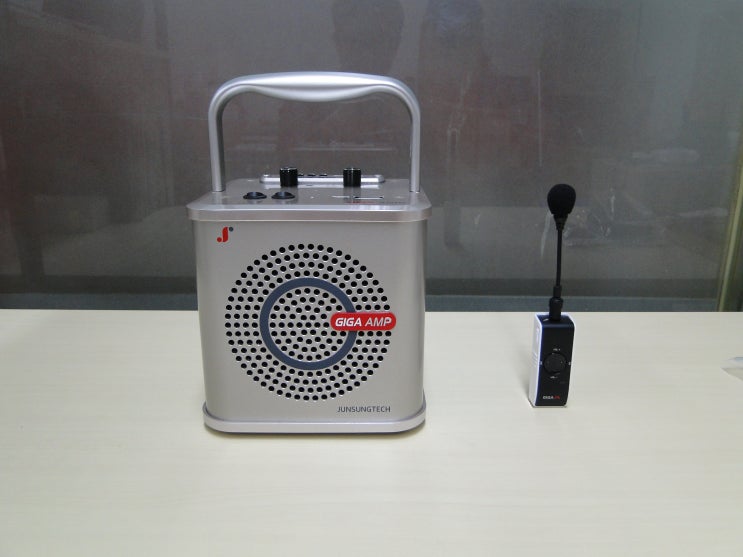 기가앰프 JSM 2.4 - 마이크 리뷰 / 무선마이크를 탑재한 다목적 이동식 앰프 (100W 대출력 기가폰) : 네이버 블로그