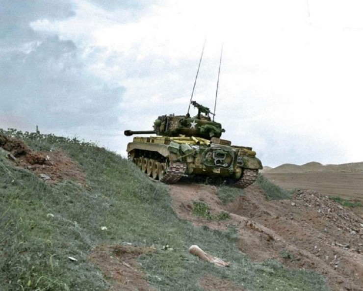 6.25 전쟁시 낙동강 전선의 미 해병대 M26 퍼싱 전차 - M26 Pershing tank in the Naktong ...