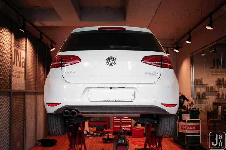 [수입차 엔진오일교환] Volkswagen MK7 Golf 2.0 TDI / JNa 오일 고양 원흥 : 네이버 블로그