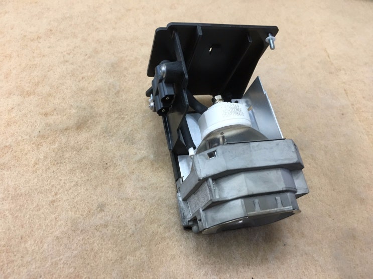 [LCV-3170 램프교체사례입니다~],LCV-7310K,CLP-8400K,CLP-4080K,LVP-XL1500U,LVP ...