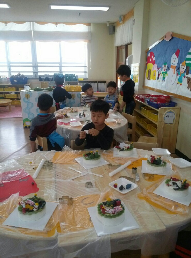 서산서림유치원 크리스마스떡케이크 만들기 유아 어린이 케이크만들기체험 : 네이버 블로그