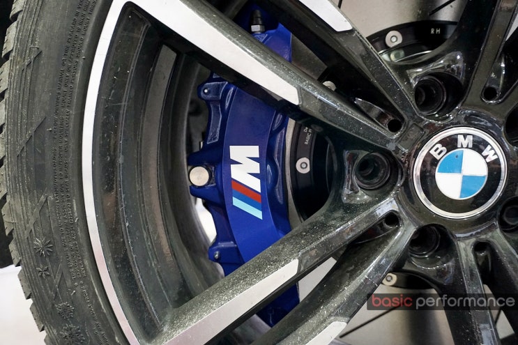 BMW F10 520D CTS-V 6P 380MM 34T , CTS-V 4P 355MM 32T 정품 캘리퍼 브레이크킷 장착 - 베이직퍼포먼스 : 네이버 블로그