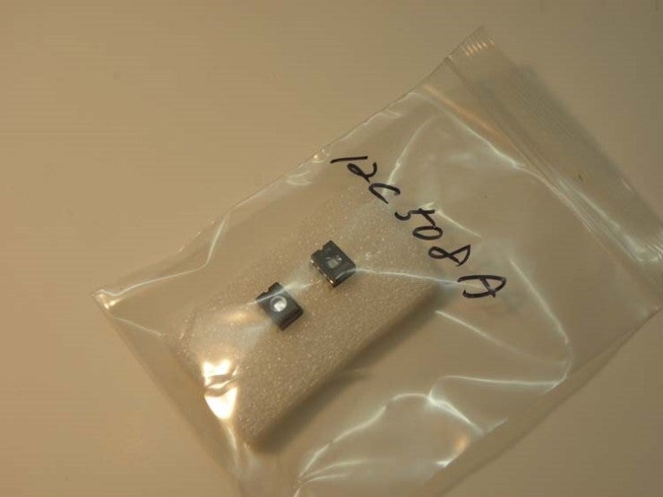 IC 8Pin IC MCU EPROM 512X128C DIP (12C508A-JW) 12C508A/JW 소량및 낱개 판매합니다 ...