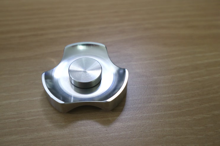 미국에서 제작한 메탈 피젯스피너 - VC EDC Triton Mini (트리아톤 미니) : 네이버 블로그