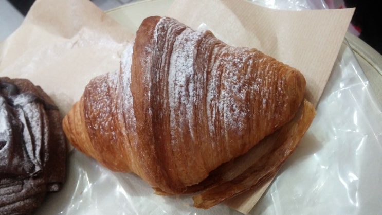 대구에서 핫하다는 맛있는 크림 크로와상 : 네이버 블로그