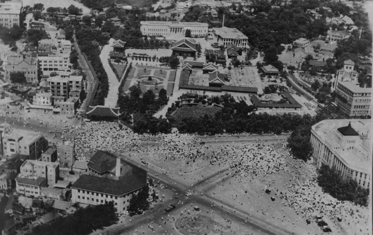 419혁명 革命 ; 무심히 지나가는 419가 무엇인지 알고 싶어하지도 않는 세대를 바라보며 : 네이버 블로그