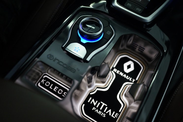 SM6,QM6코딩프로그램활성화 인코브 조그셔틀 LED컵홀더 플레이트 작업 : 네이버 블로그