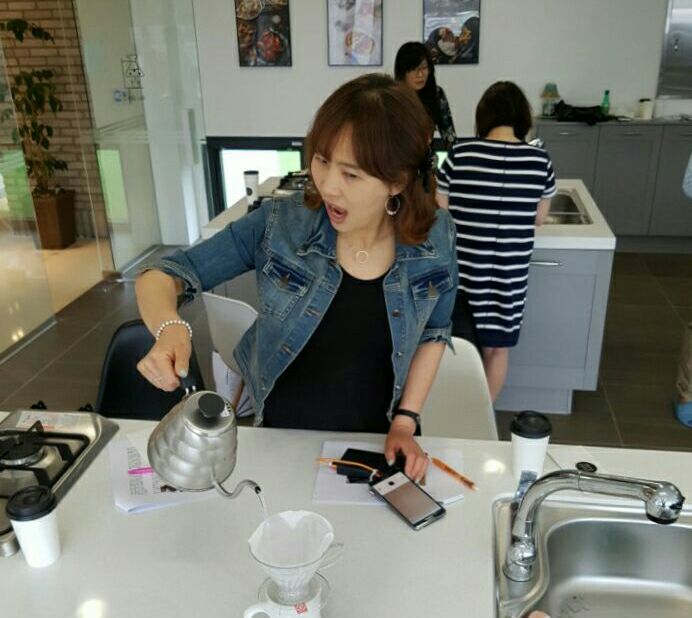 라라코스트 들안길점커피클래스커피좀내리는 여자 원더진영 선빌리지의 고품격커피와 함께하는 라라코스트 네이버 블로그