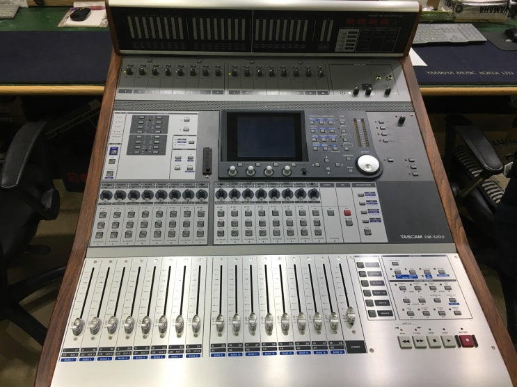 음향기기수리 사례, 디지털 믹서 TASCAM DM-3200 소리찌그러짐. : 네이버 블로그