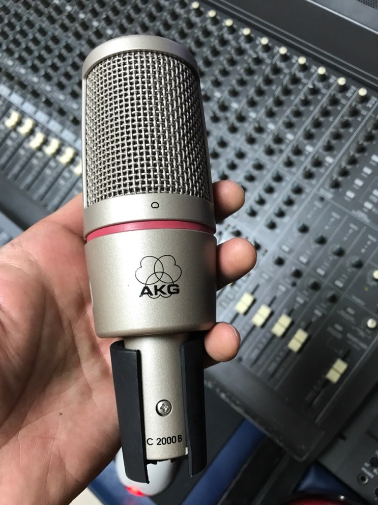 콘덴서 마이크 AKG C2000B : 네이버 블로그