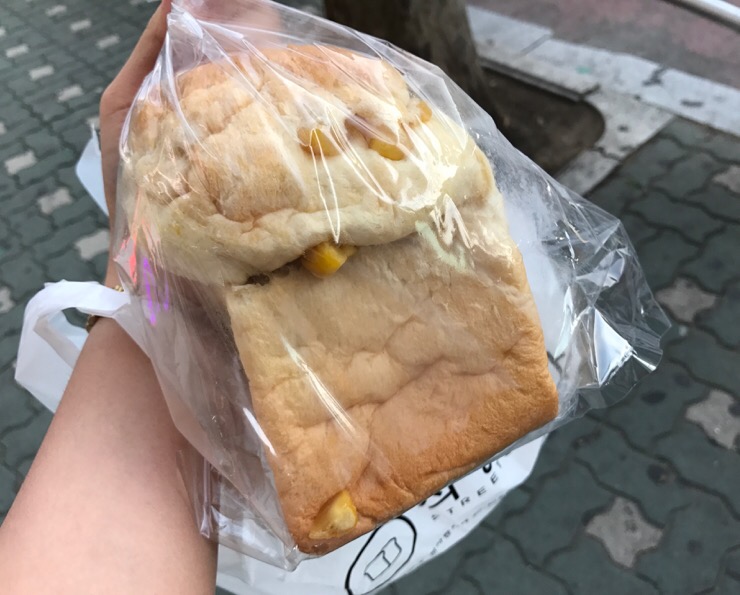동춘동 빵집 식빵공장이랑 그냥 내 사진들 네이버 블로그