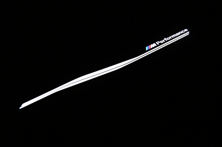 BMW F30 퍼포먼스 LED 도어씰 장착 : 네이버 블로그