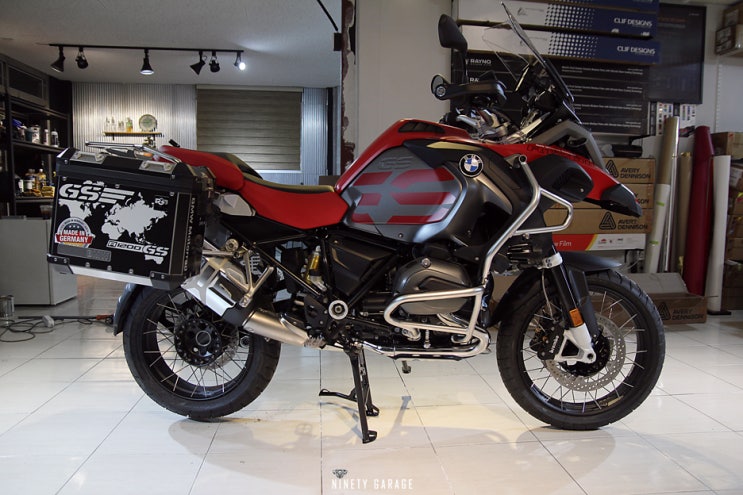 BMW R1200gs 어드벤처 랩핑 트리플블랙 레드(Red)버전.광주 모토라드/나인티게러지 : 네이버 블로그