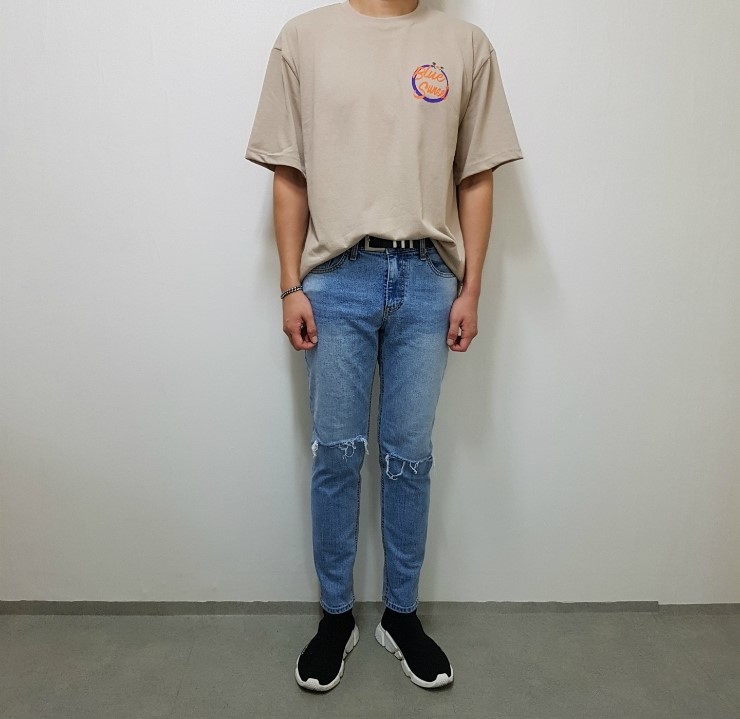 오버핏 반팔티남자 연청바지 코디무파진발렌시아가 스피드러너 유뱅의 데일리룩 블로그 네이버 블로그