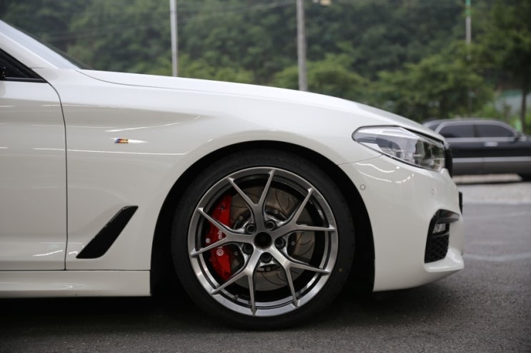 [ClubTSP]BMW-G30.520d-지가토 ZS-02,19인치휠+CTS-V 브렘보6P브레이크킷+지가토SR타입 일체형 서스펜션튜닝 장착. : 네이버 블로그