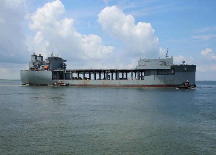 미해군, 원정해상기지선(ESB) T-ESB-3 USNS Lewis B. Puller, 실전배치. : 네이버 블로그