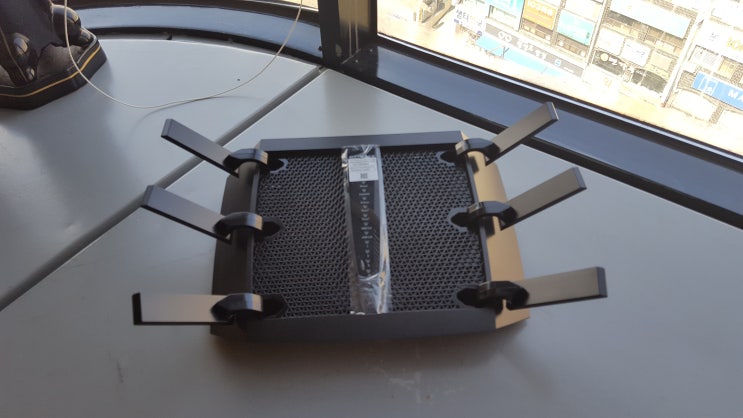 아직도 무선 아이 터지니? 넷기어 R8000 무선 공유기로 바꿔봐 : 네이버 블로그