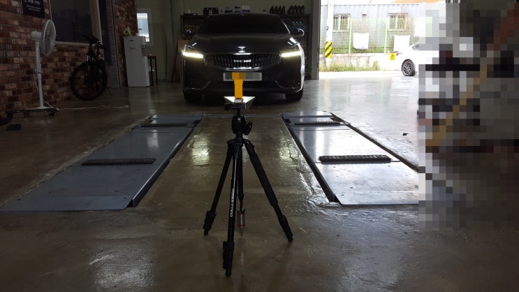 올뉴K7 드라이브와이즈 작업 (ASCC, AEB, LKAS, HBA, BSD)과 리어암레스트, 유지모듈 장착 : 네이버 블로그