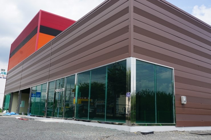 [인조잔디 시공 사례] #경상북도 영천시 타이어프로 매장 잔디 시공 : 네이버 블로그