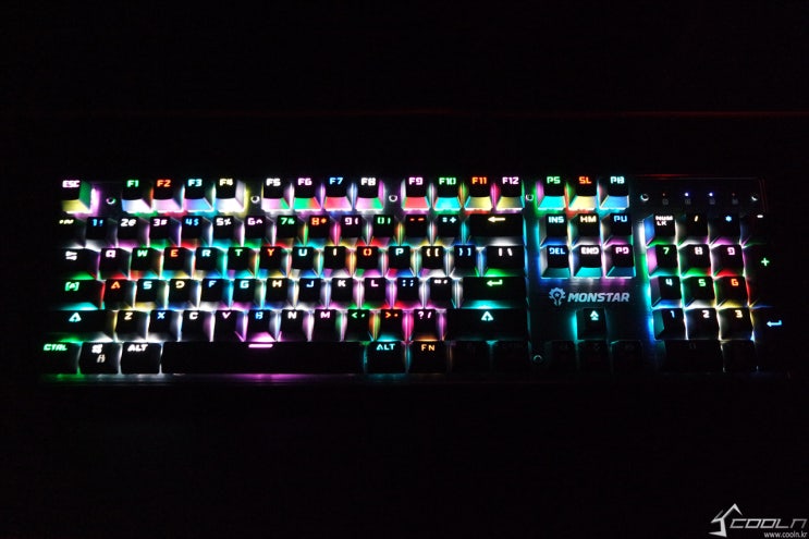 아무나 따라할수 없는 가성비~ 몬스타 데빌스킬 MK104 RGB 매크로 게이밍! : 네이버 블로그