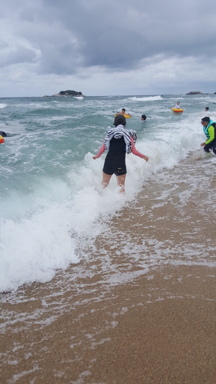 강원도 고성 봉포해수욕장 너울성 파도 어마어마 자연파도풀 위력 네이버 블로그