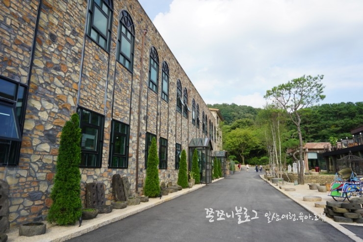 이천 가볼만한 곳 커피와 빵이 맛있는 분위기 좋은 카페 이진상회 더이진 네이버 블로그