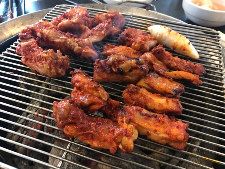홍천 비발디파크 맛집 아궁이 화로구이에서 닭갈비 먹고 가세요~ 네이버 블로그