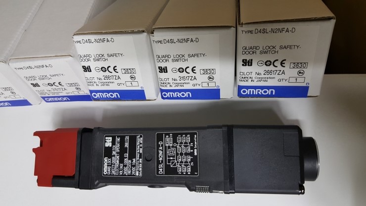 OMRON D4SL-N2NFA-D, D4SL-NSK10-LKH-K, DOOR SWITCH GUARD LOCK SAFETY ...
