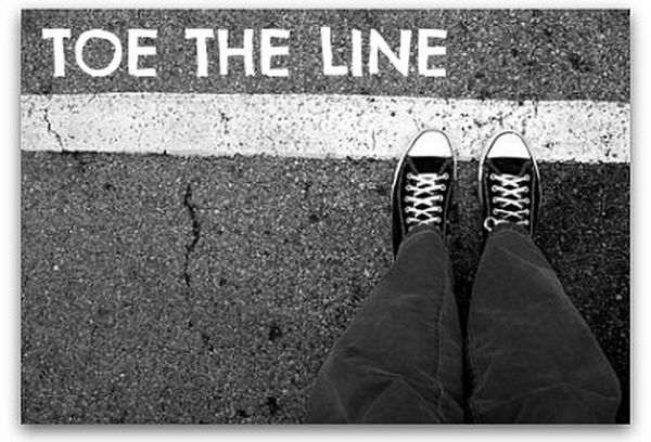 toe the line : 네이버 블로그