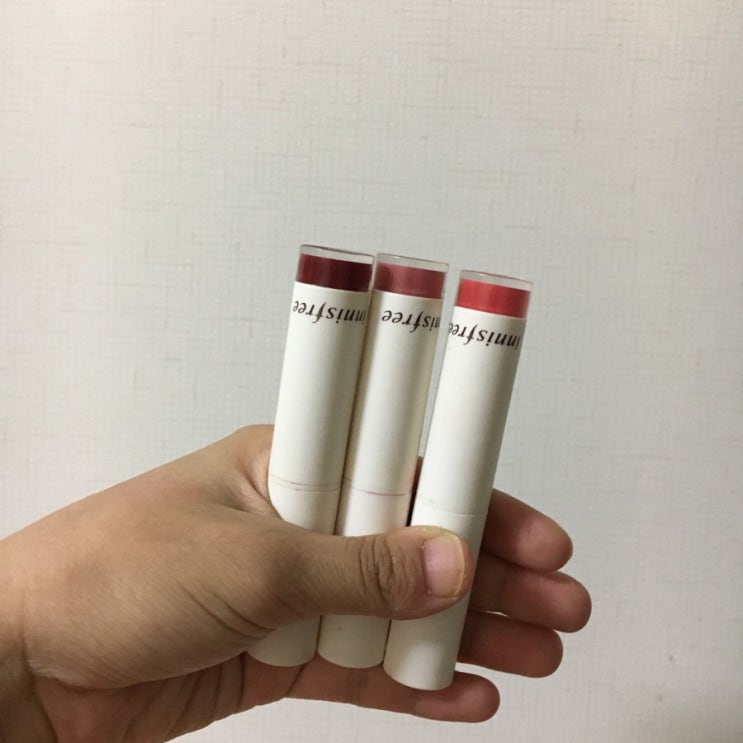 [이니스프리] 가을에 어울리는 이니스프리 립 세가지 리얼핏벨벳립스틱 3호 2호 리얼핏크리미립스틱 8호 네이버 블로그