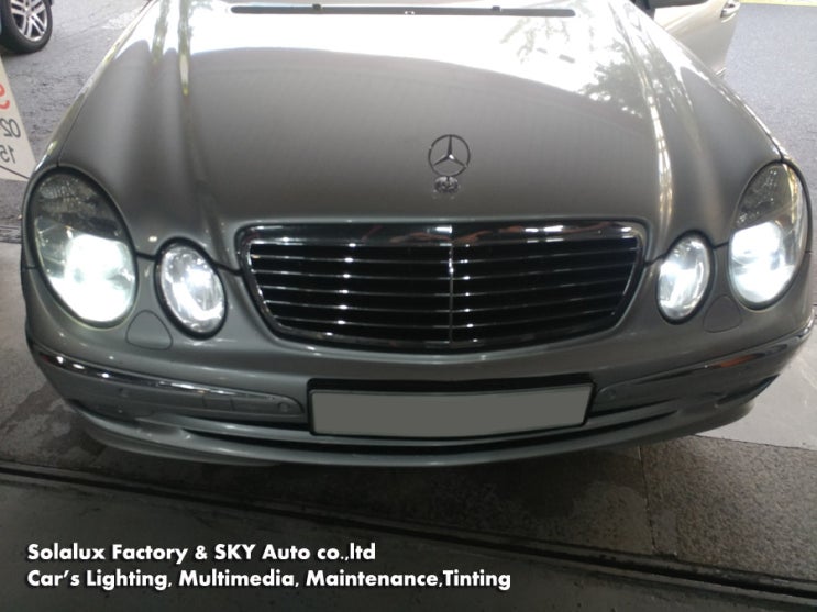벤츠 w211 E클래스 전기형 D2S HID벌브교환.. E클래스 HID, 솔라룩스D2S Snow Plus 5500K 순백색 ...