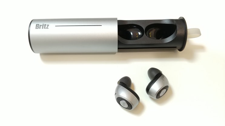 완전무선 블루투스 이어폰 [BZ-TWS40] 브리츠에서 제대로 남자의 취향을 저격했습니다 : 네이버 블로그