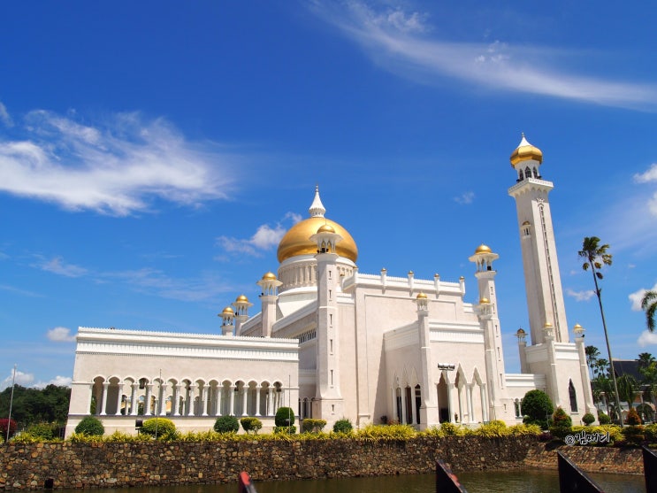 브루나이 자유여행 엠파이어호텔 조식뷔페, 술탄 모스크, 수상가옥, 맹그로브나무 숲 둘러보기 (3 DAY) : 네이버 블로그