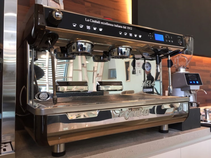 라심발리 M34 톨컵 (La Cimbali M34 Tall cup) 커피머신, 피오렌자또 F64E 그라인더, 아이스트로 ICIS ...