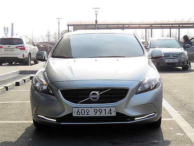 V40 D2 중고차 이렇게멋있어도되나요! 웅재 : 네이버 블로그