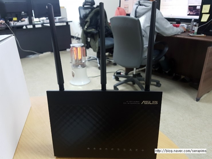 아수스 무선 공유기 ASUS RT-AC68U 겟! : 네이버 블로그