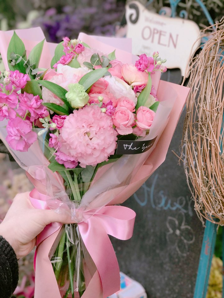 리시안셔스 라넌큘러스 차이! - 생일 꽃다발 추천 : 네이버 블로그