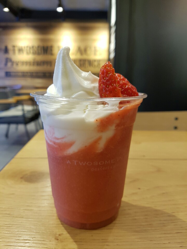 투썸 음료 스트로베리 요거트 프라페 네이버 블로그