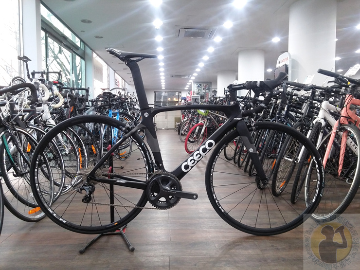 [로드바이크][풀카본에어로로드바이크] 2017 시포맘바(CEEPO MAMBA) : 네이버 블로그